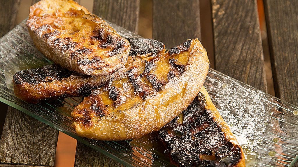 Recette de Pain doré au caramel sur le BBQ selon Bob le Chef | L ...