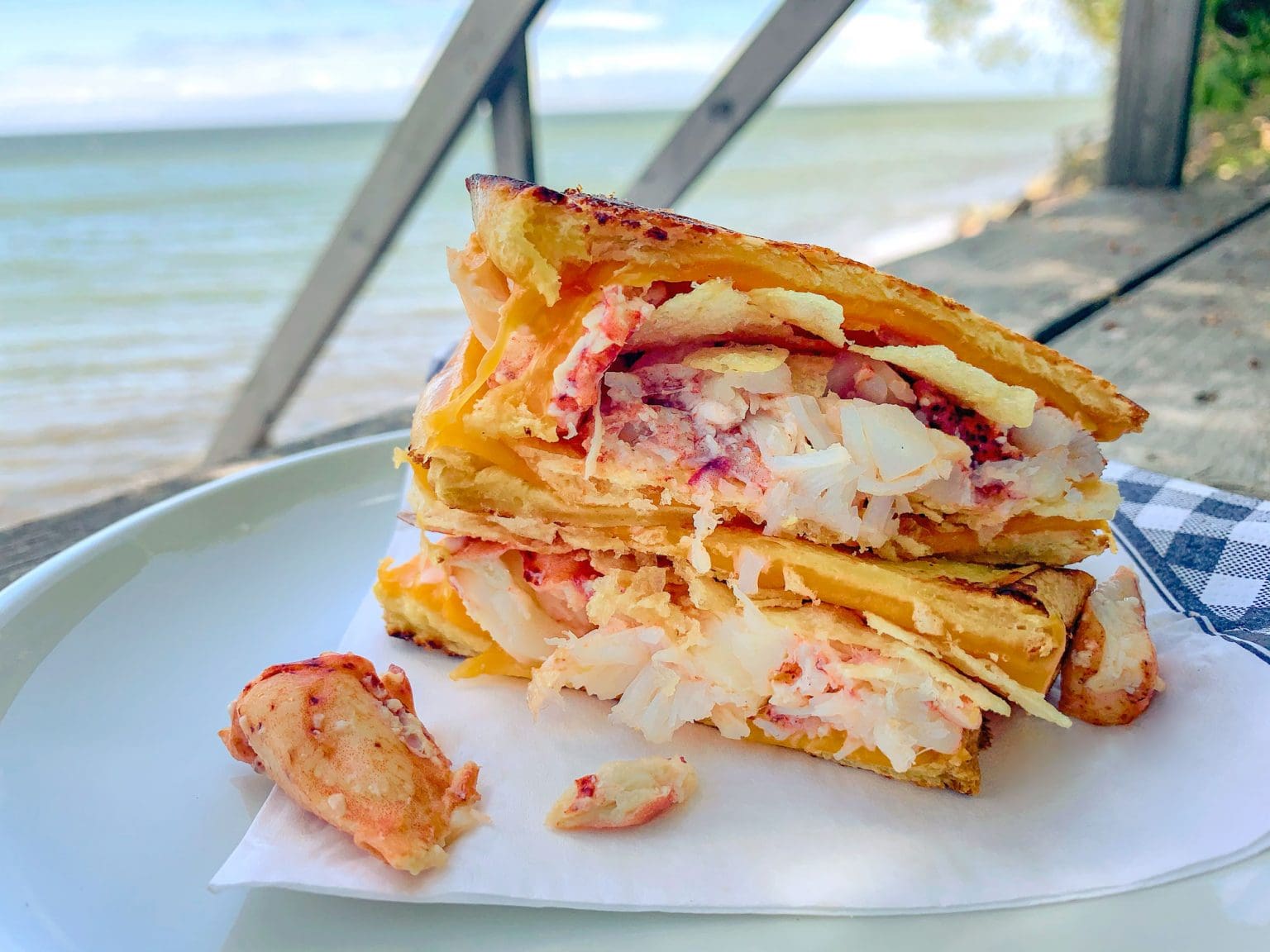 Lobster melt (grilled cheese au homard) | Bob le Chef