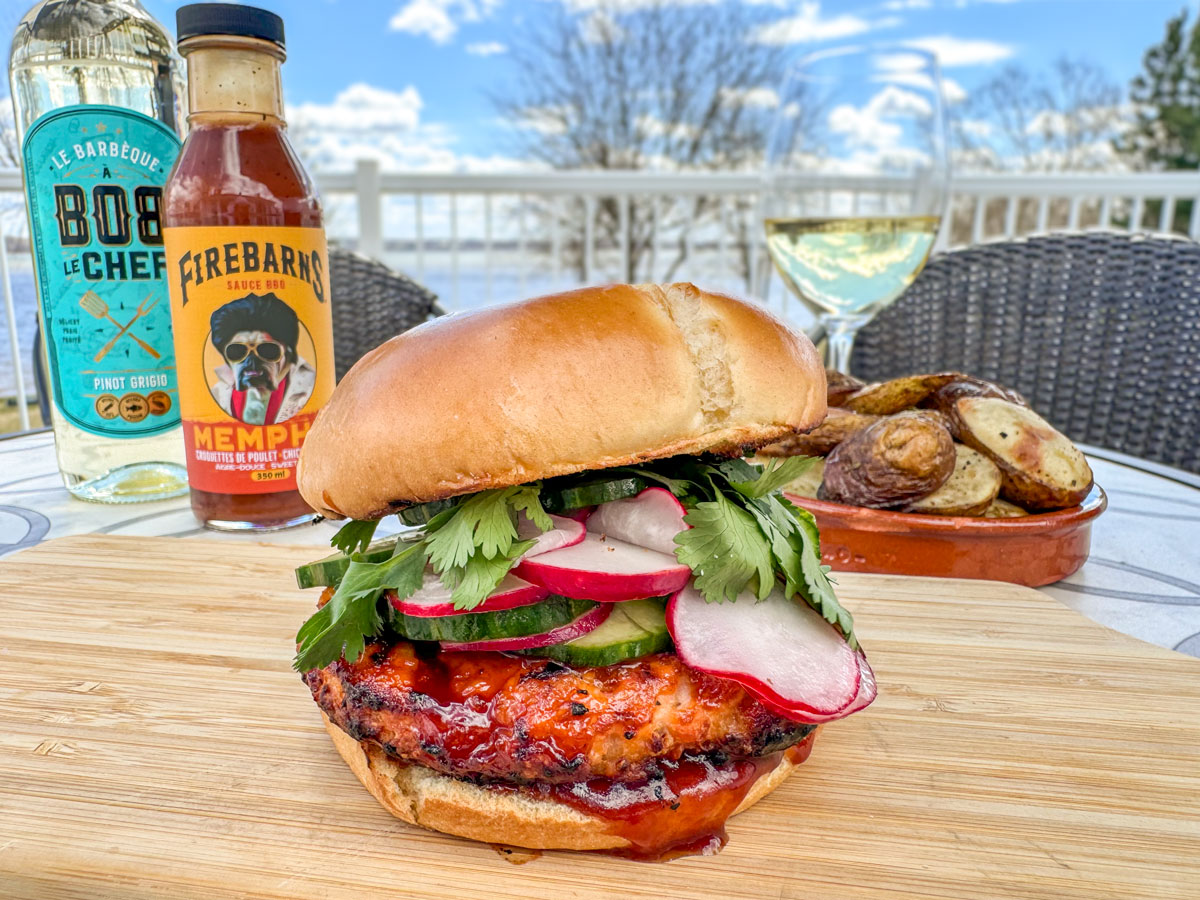 Burger de saumon laqué à la sauce Memphis | Bob le Chef